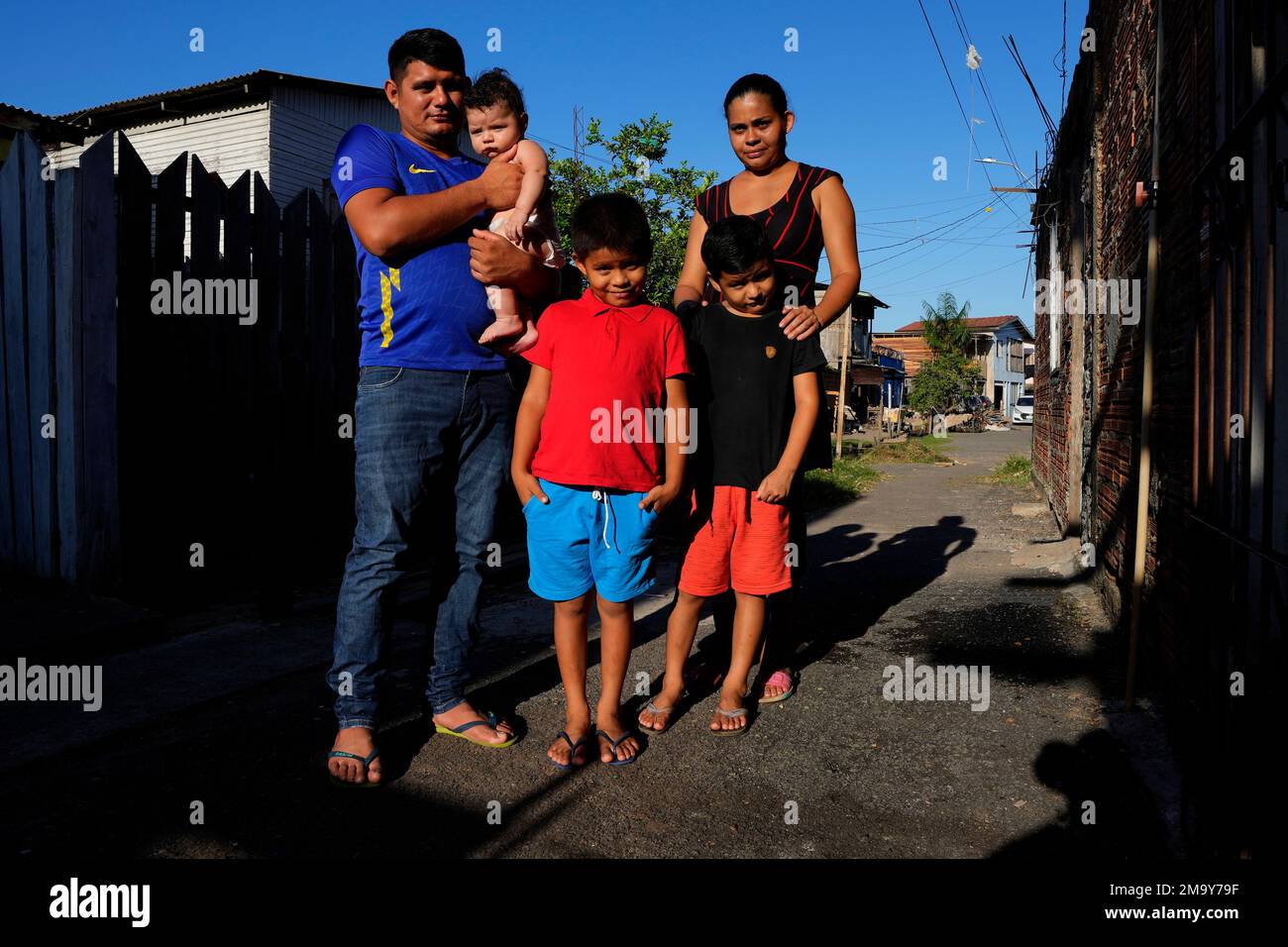 Sabrina Fernandes, her husband Elielson Elinho and their children pose ...