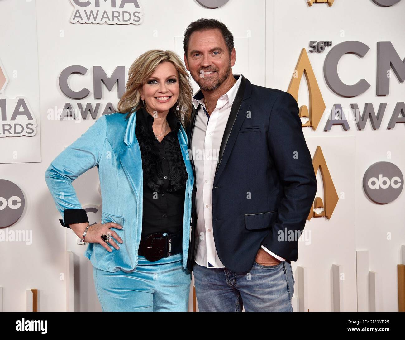 Sonya Isaacs, left, and Jimmy Yeary arrive at the 56th Annual CMA ...