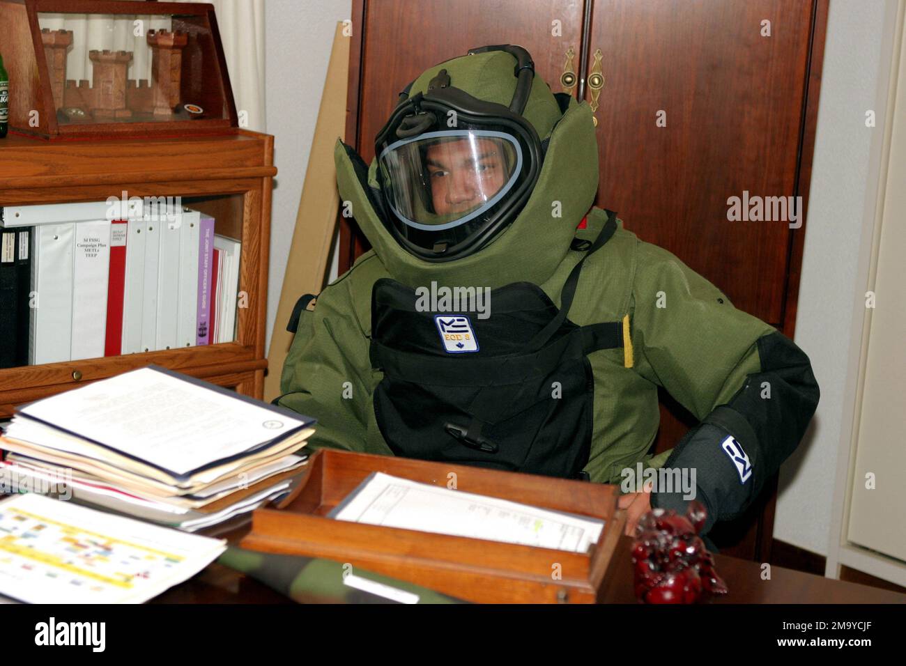 Explosive ordinance division hs hi-res stock photography and images - Alamy