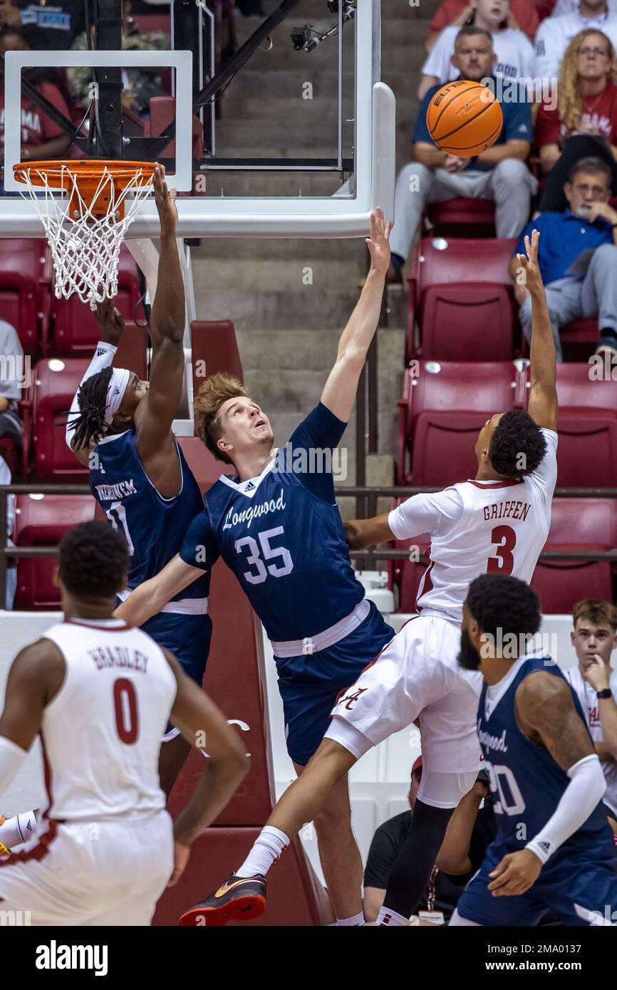 Alabama guard Rylan Griffen (3) shoots over Longwood forwards Leslie ...