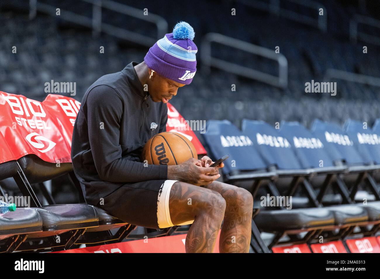 Chair nba hi-res stock photography and images - Alamy