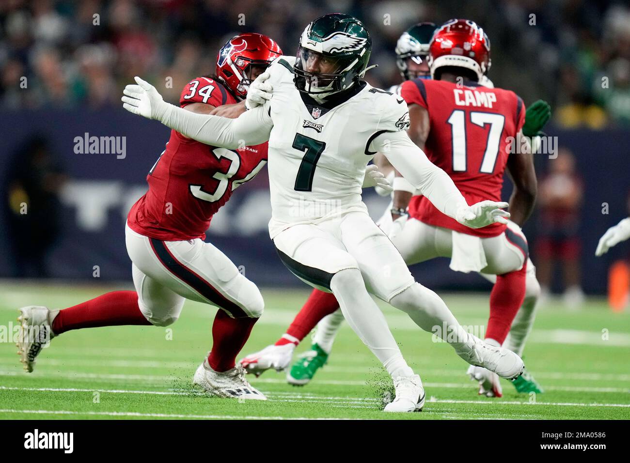Philadelphia Eagles linebacker Haason Reddick (7) is blocked by Houston ...
