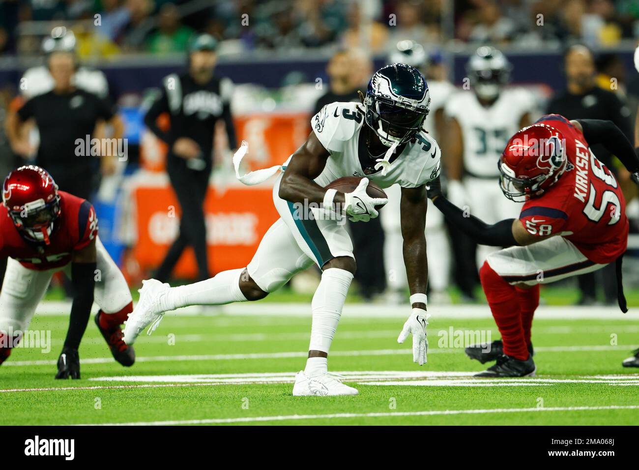 Philadelphia Eagles wide receiver Zach Pascal (3) carries the ball ...