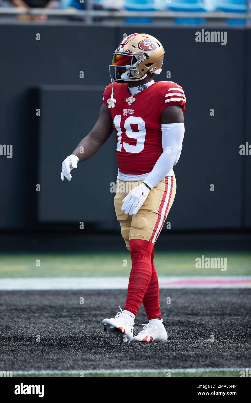 San Francisco 49ers wide receiver Deebo Samuel (19) warms up prior to ...