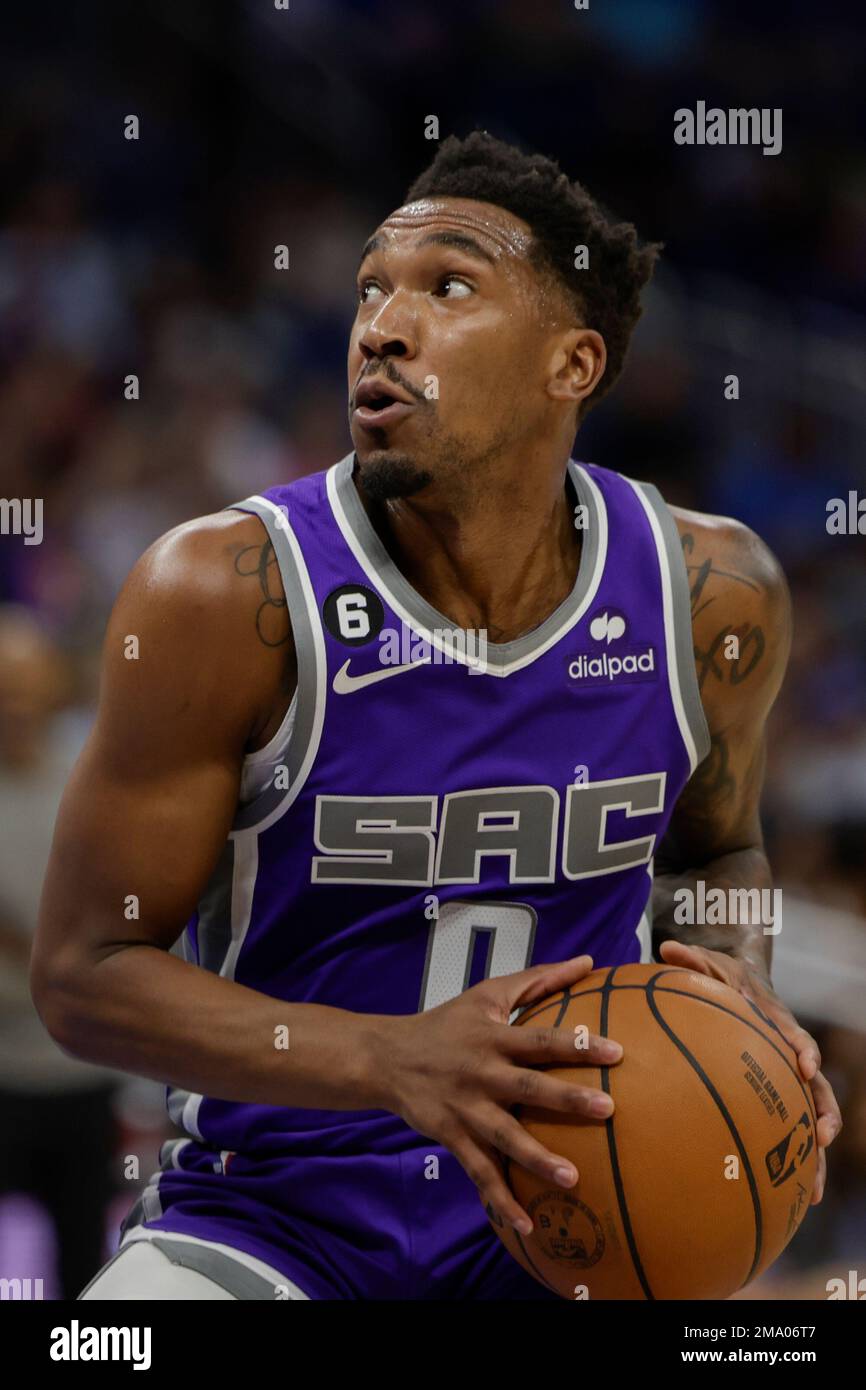 Sacramento Kings guard Malik Monk (0) looks to shoot against the ...
