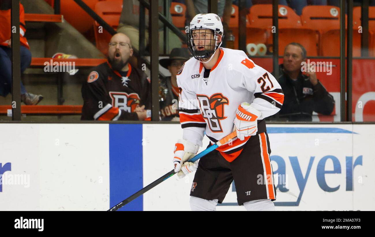 Bowling Green forward Chase Gresock (27) skates against Michigan Tech ...