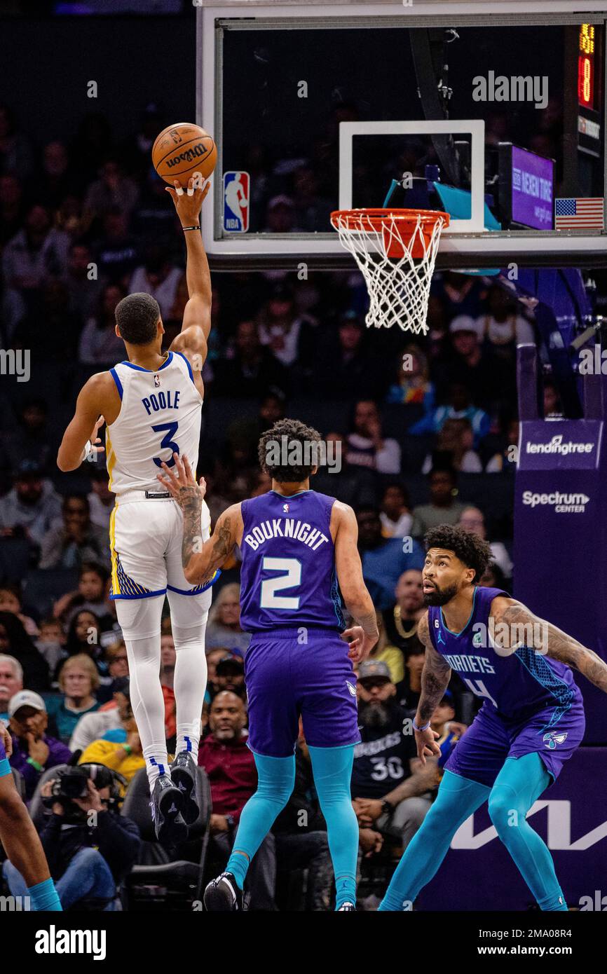 Golden State Warriors guard Jordan Poole (3) shoots a jump shot during ...
