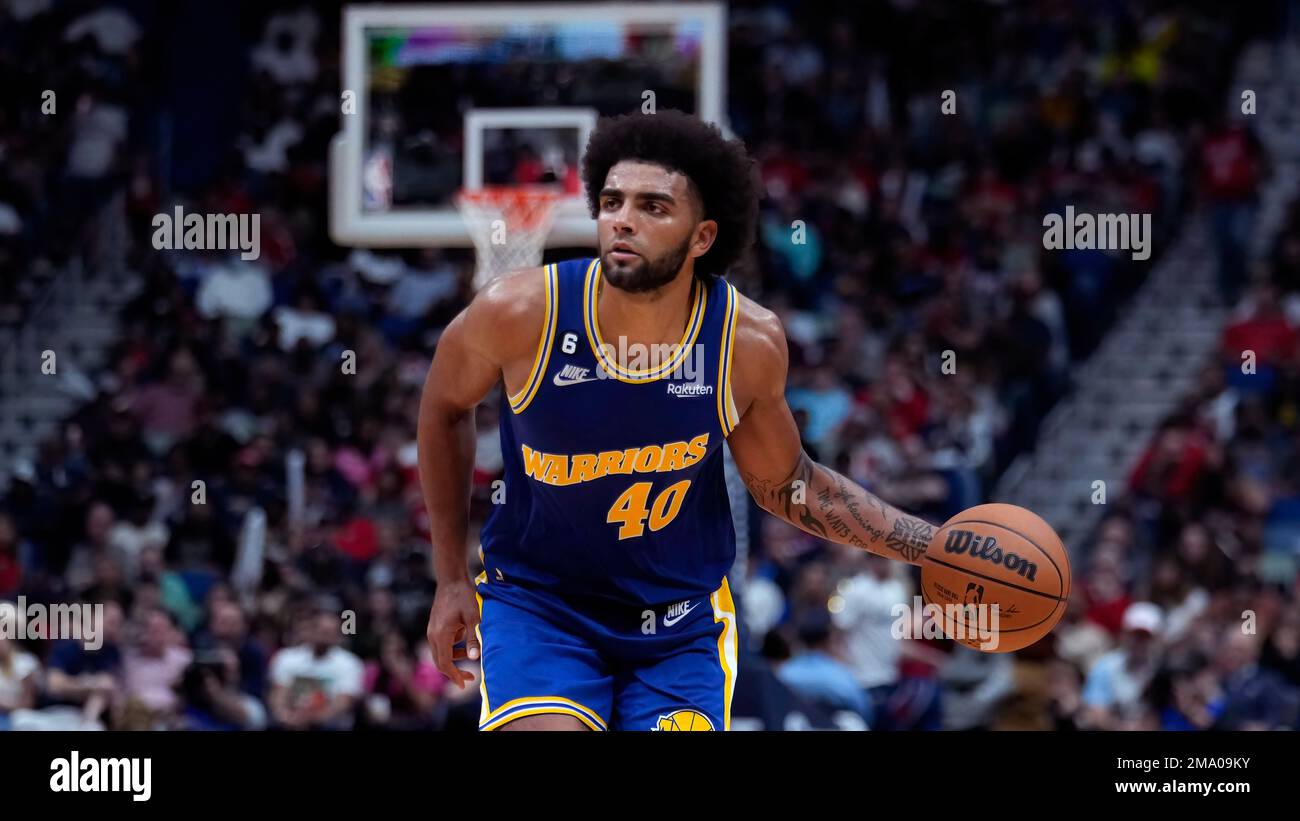 Golden State Warriors forward Anthony Lamb (40) moves the ball up court ...