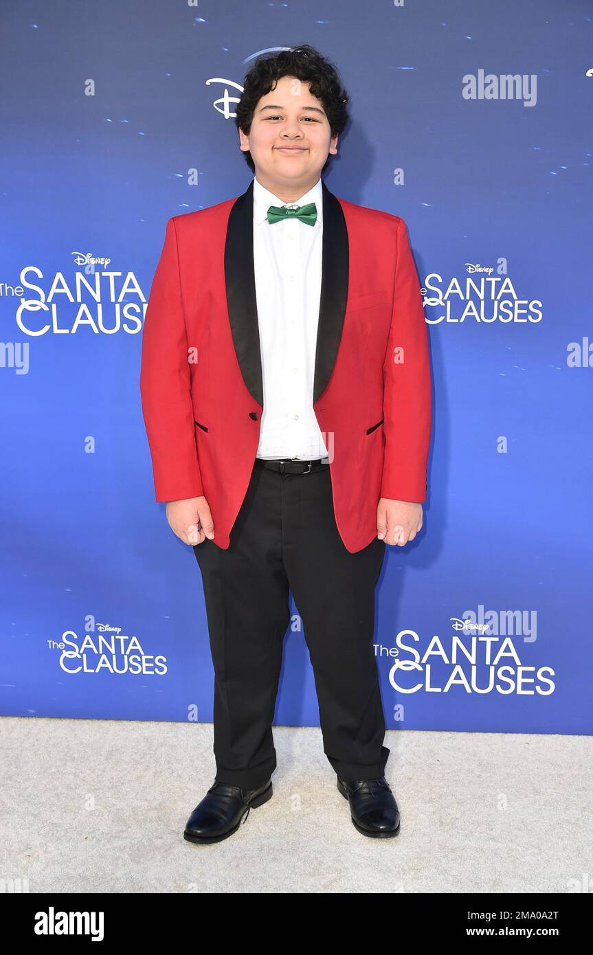 Liam Kyle arrives at the premiere of "The Santa Clauses" on Sunday, Nov ...