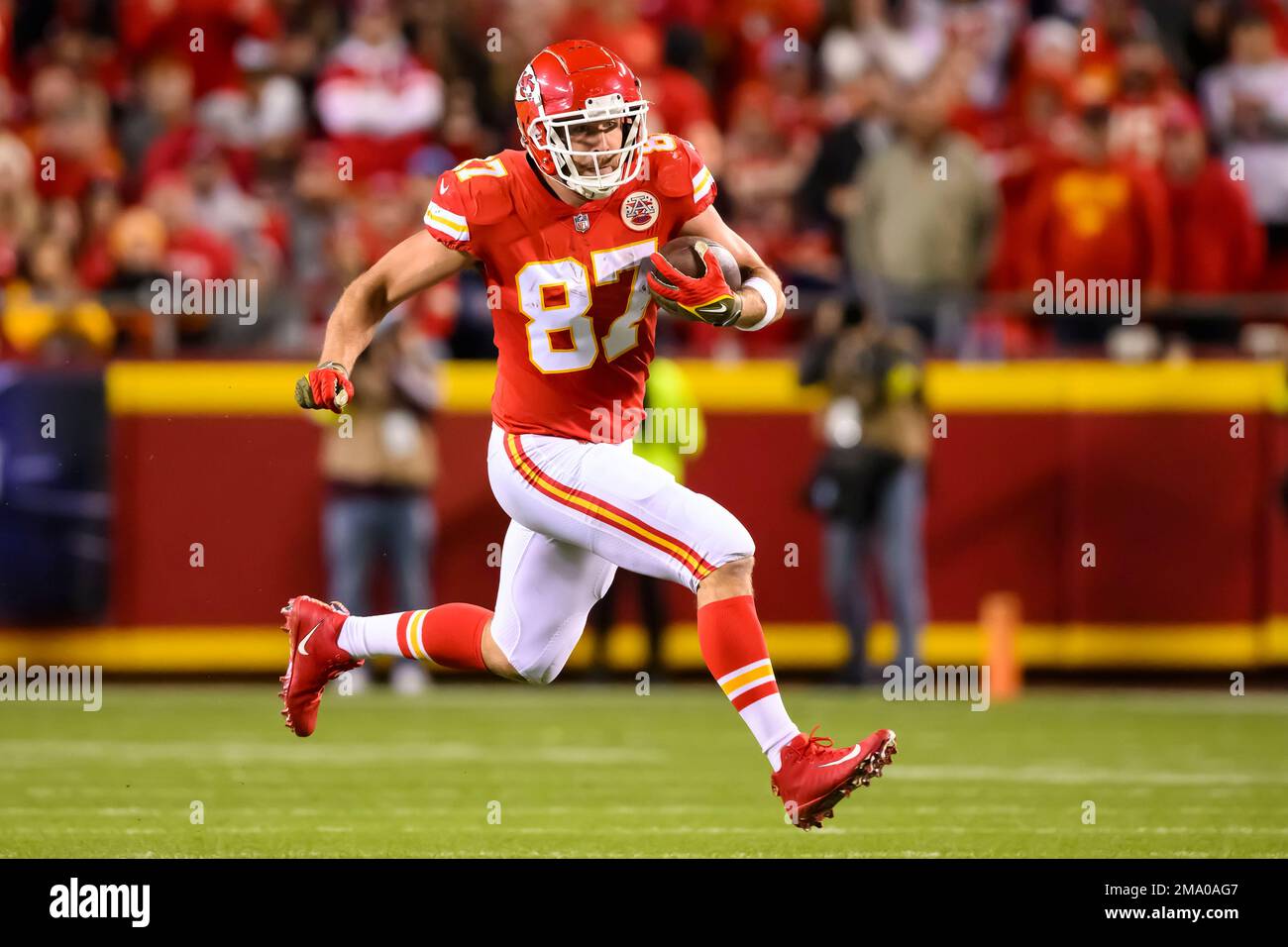 Kansas City Chiefs tight end Travis Kelce runs after a catch against ...