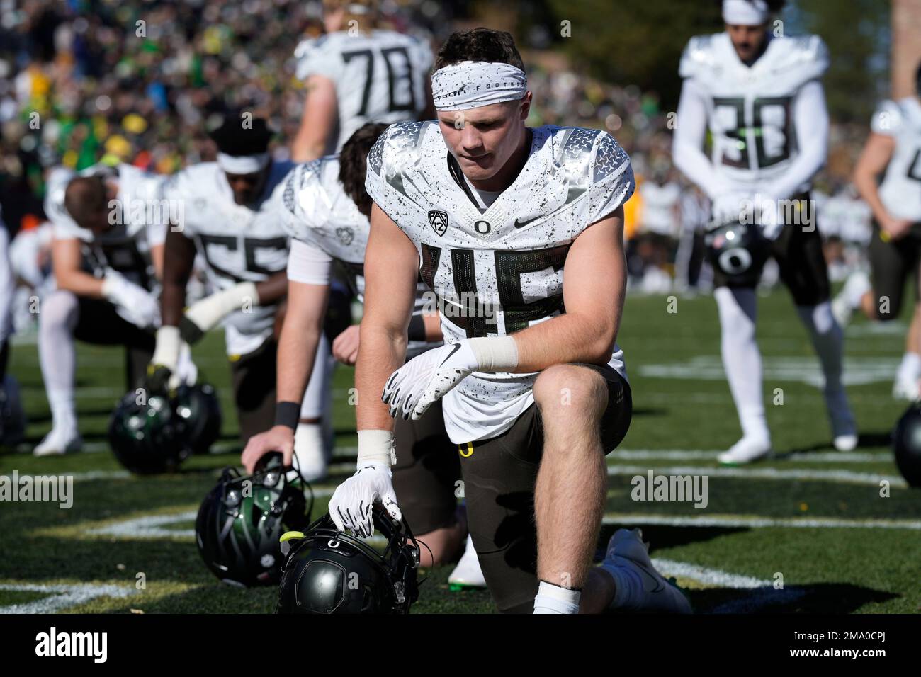 Oregon defensive back Bryce Boettcher (46) in the first half of an NCAA ...