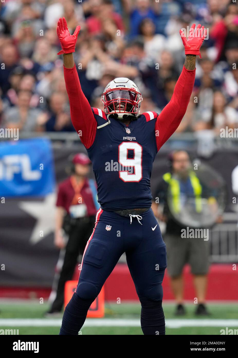 New England Patriots linebacker Matthew Judon (9) during an NFL ...