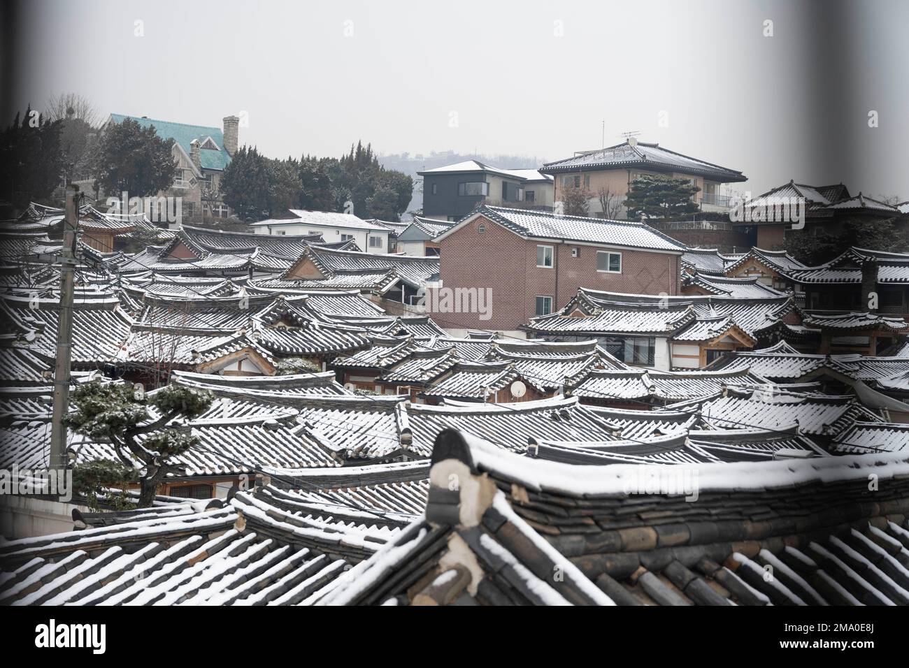 Korean hanoks hi-res stock photography and images - Alamy