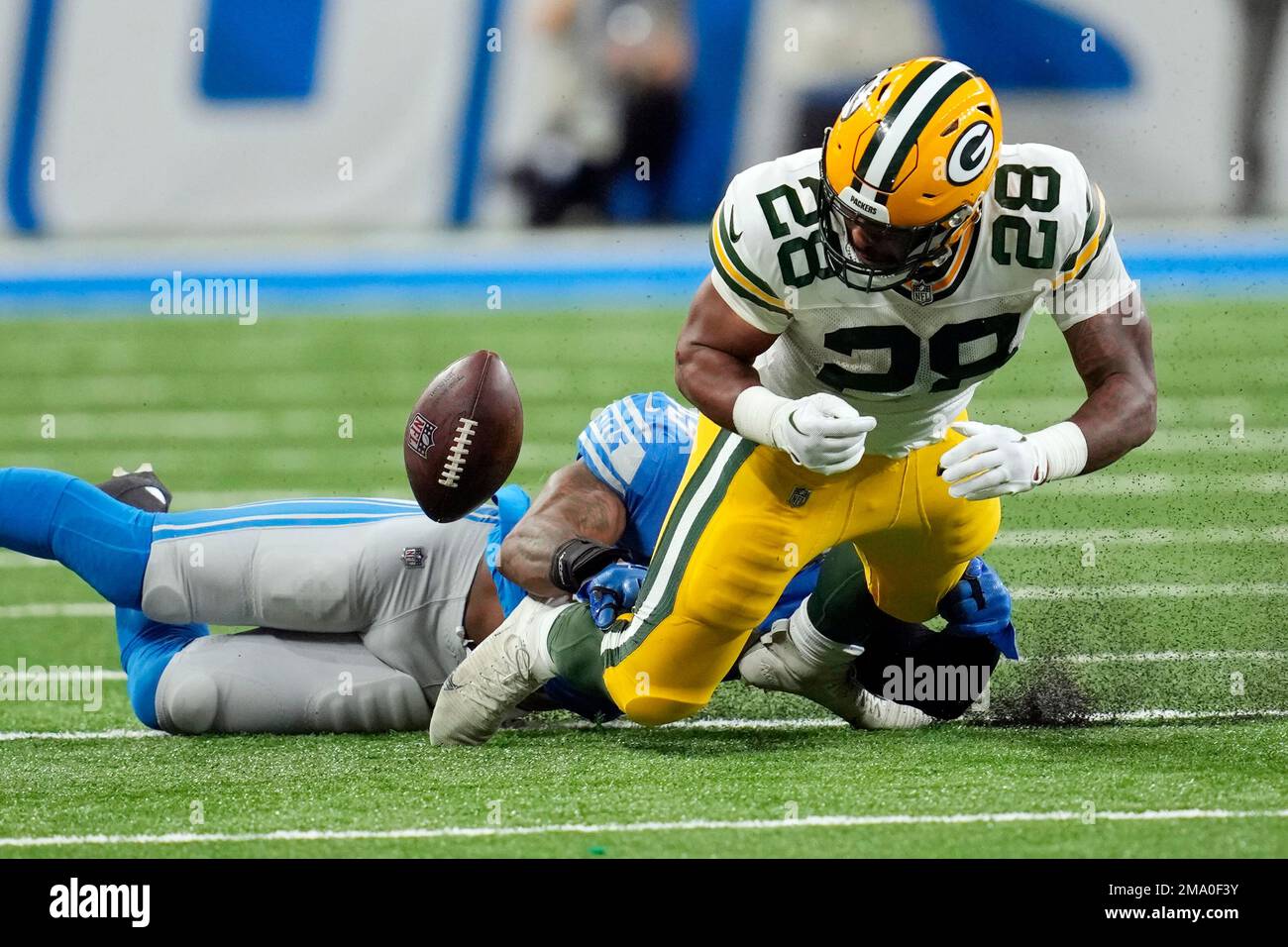 Detroit Lions linebacker Chris Board (49) tackles Green Bay Packers ...