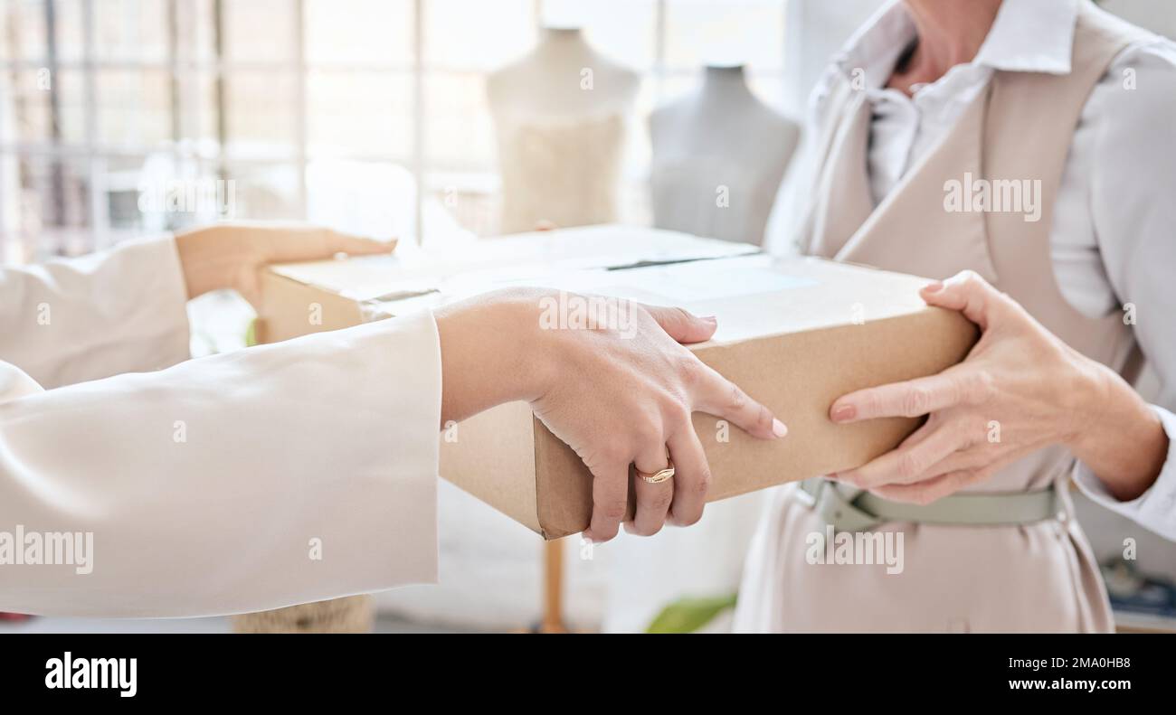 Store delivery hi-res stock photography and images - Alamy