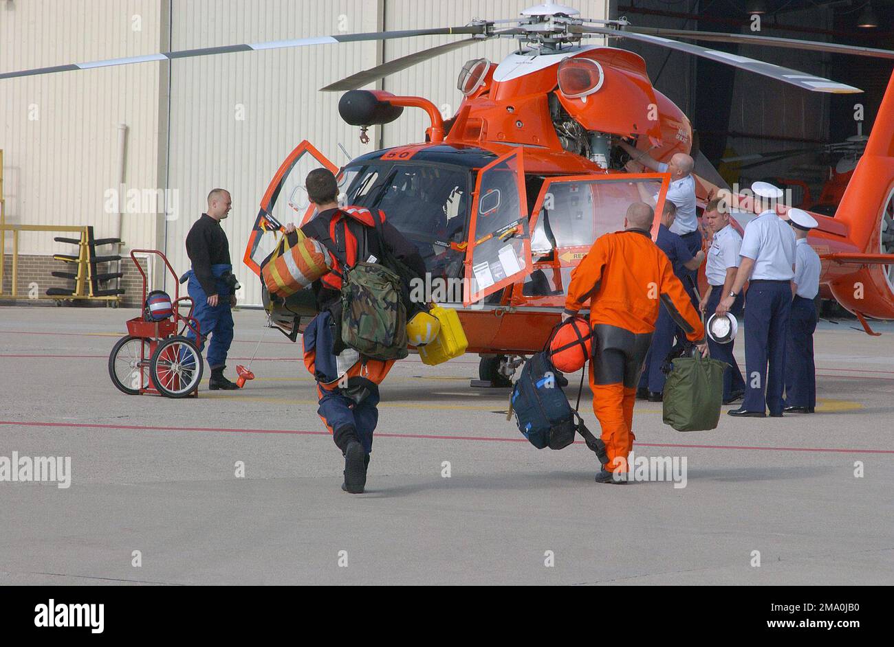 Usa military coast guard hi-res stock photography and images - Alamy
