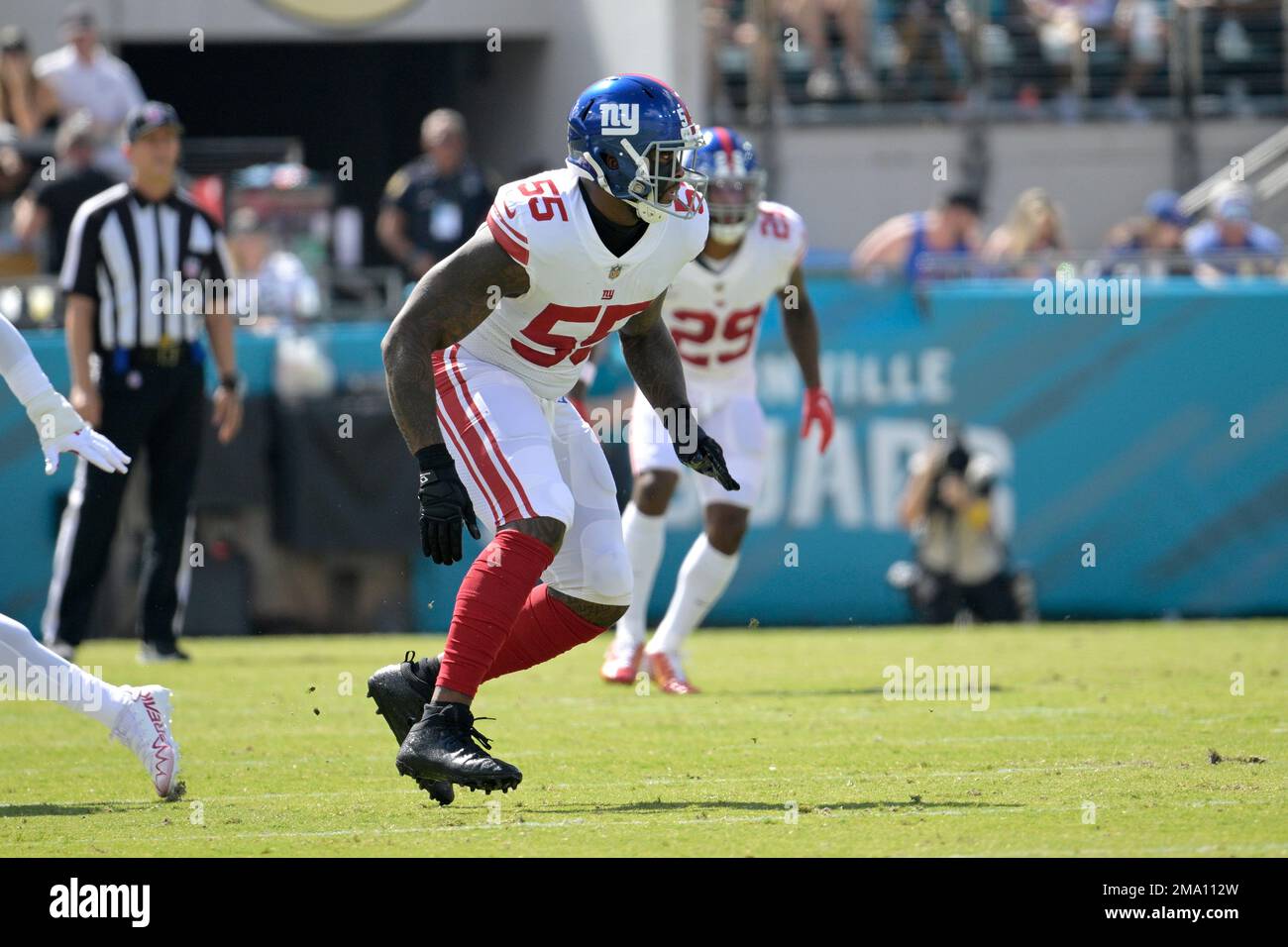 New York Giants linebacker Jihad Ward (55) follows a play during the ...
