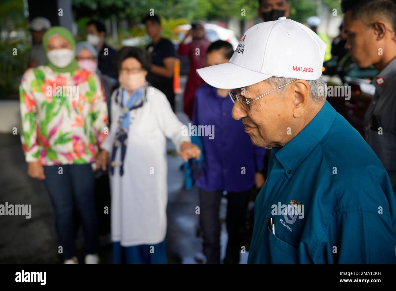 Malaysia's former Prime Minister Mahathir Mohamad, chairman of Gerakan ...