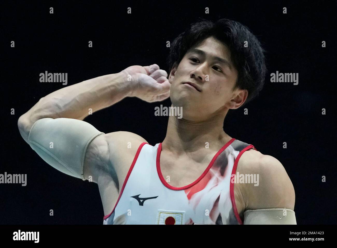 Daiki Hashimoto of Japan celebrates after his routine on the parallel ...