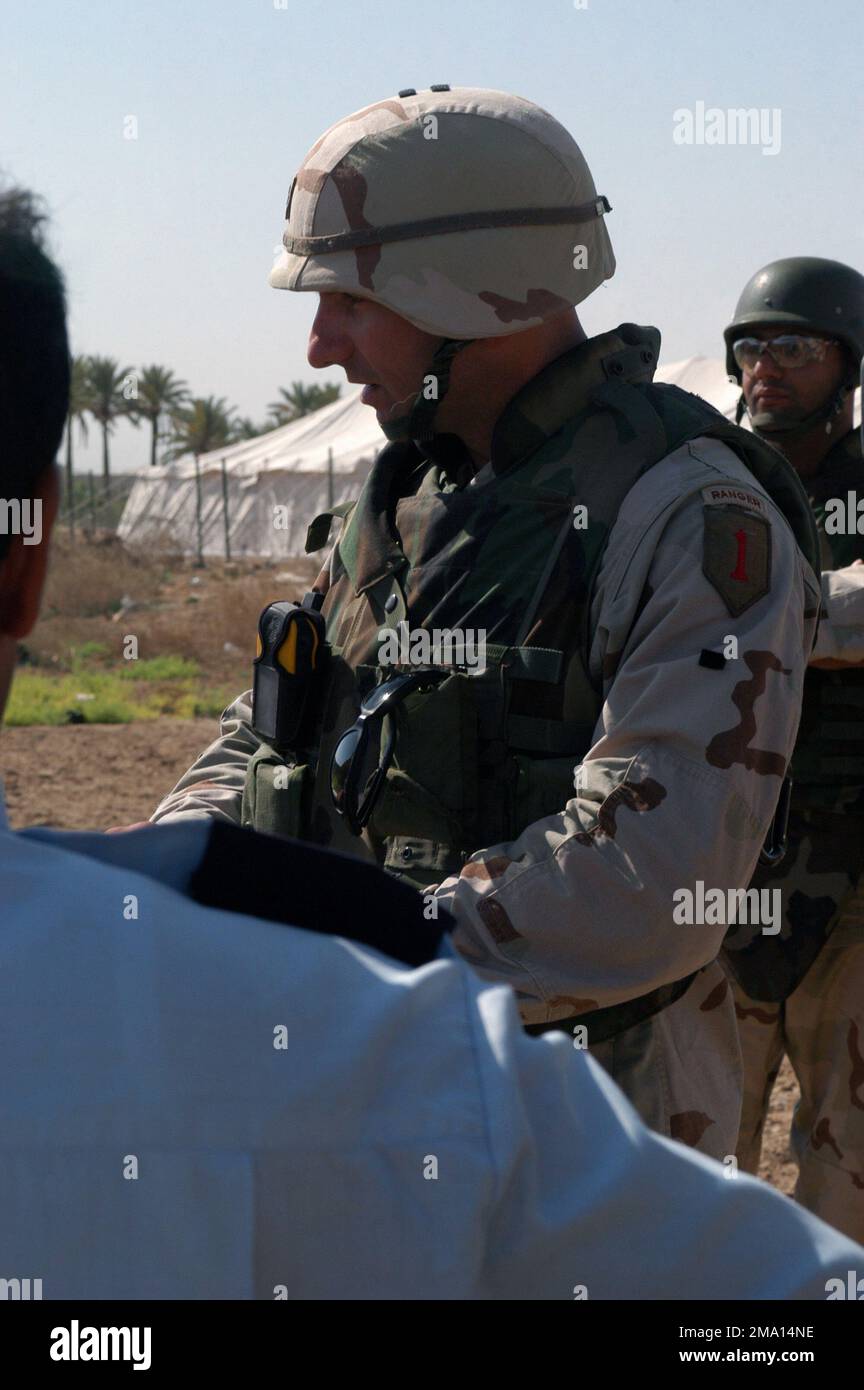 040606-M-5555L-088. [Complete] Scene Caption: US Army (USA) Lieutenant ...