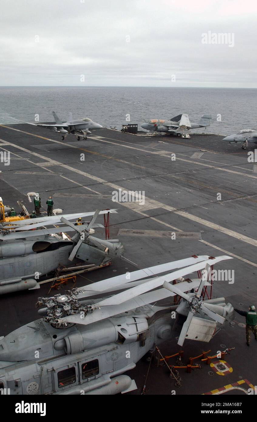 040607-F-9208L-012. Base: USS John C. Stennis (CVN 74) Scene Major ...