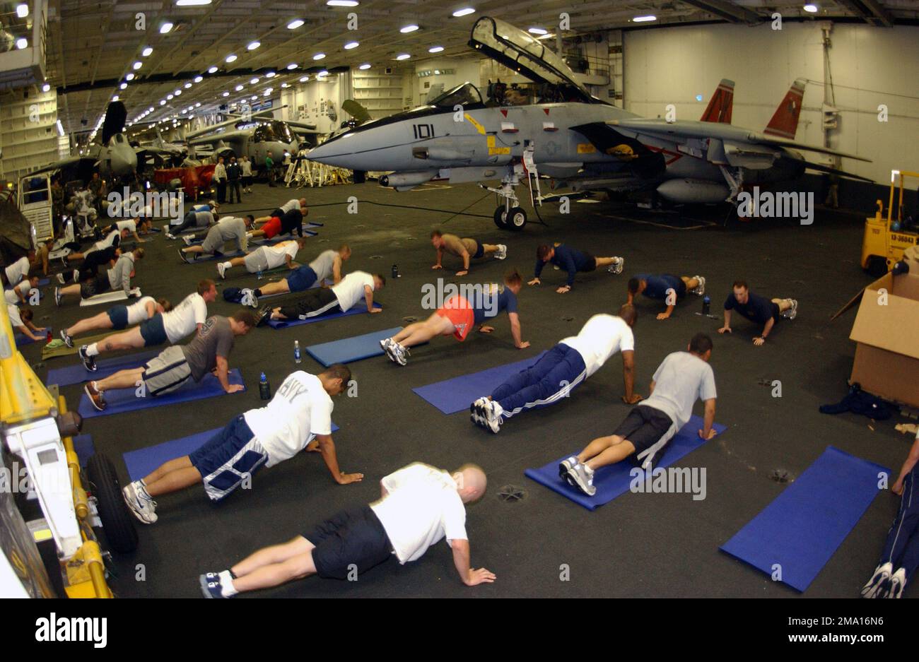 040607-F-9208L-019. Base: USS John C. Stennis (CVN 74) Scene Major ...