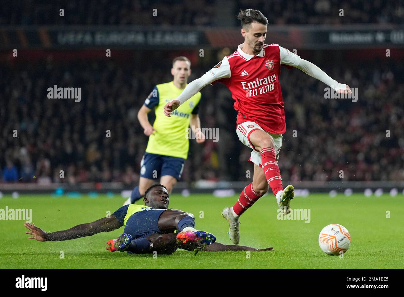 Arsenal's Fabio Vieira, right, challenges for the ball with Zurich's ...