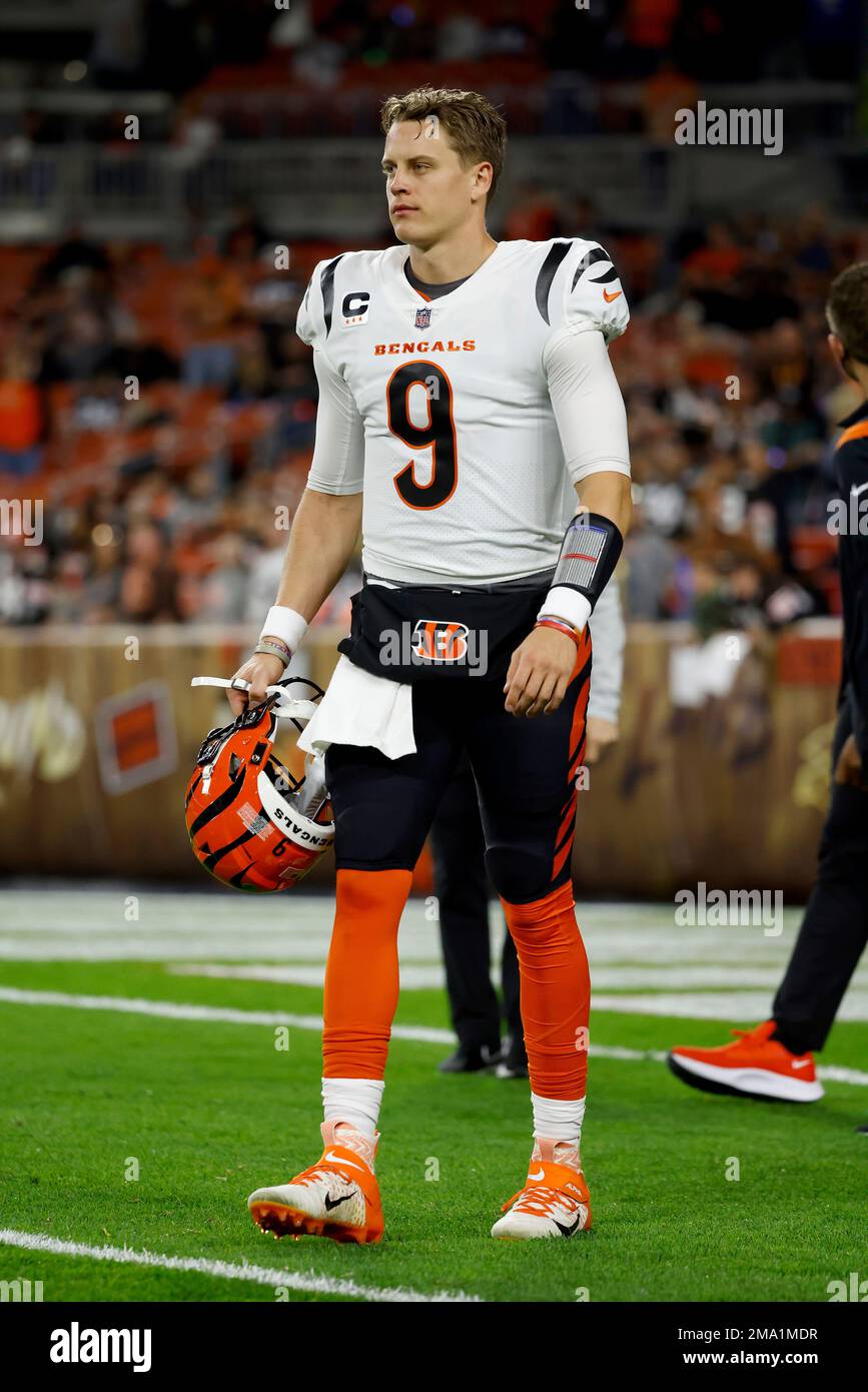 Cincinnati Bengals Quarterback Joe Burrow 9 Walks Off Of The Field After Warmups Prior To The