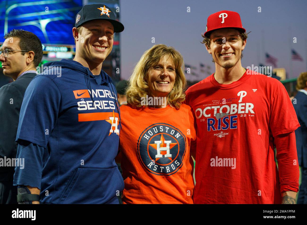 Ellen Maton, center, poses with her sons, Houston Astros relief pitcher ...