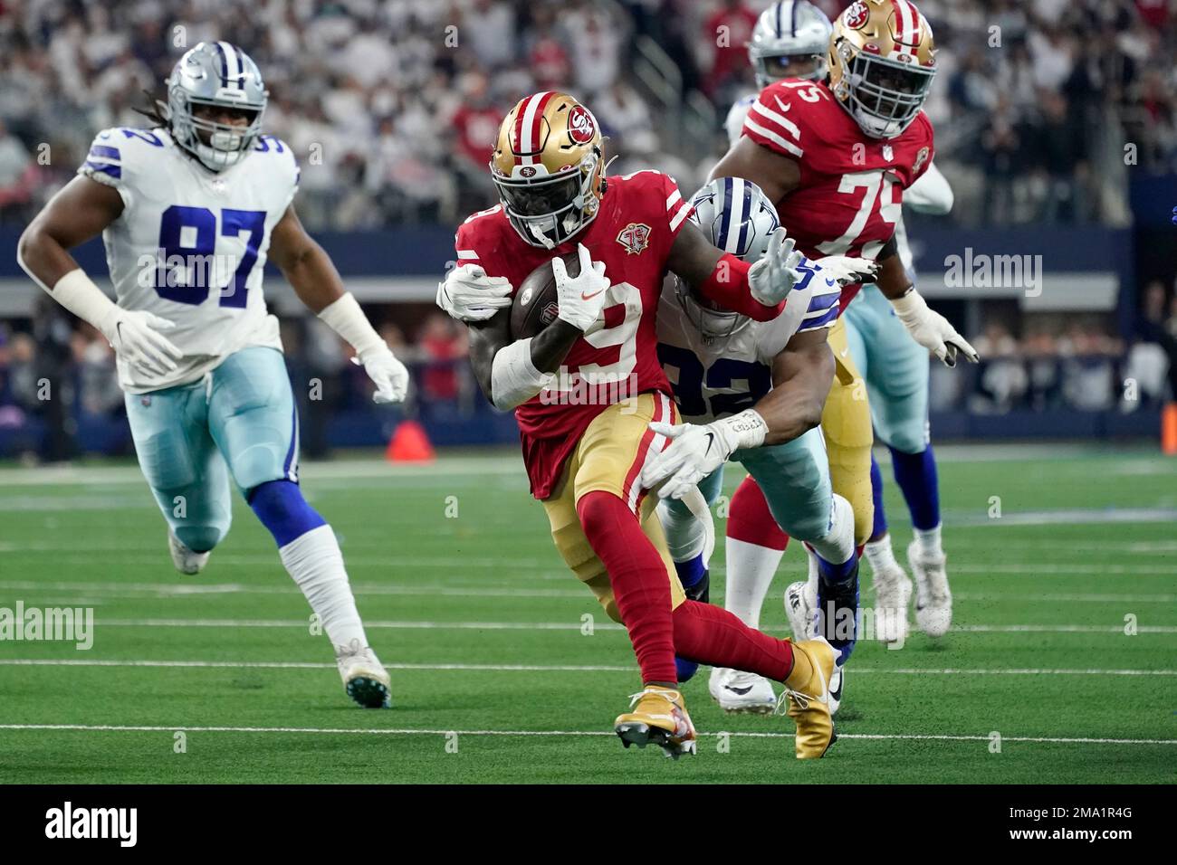 FILE -San Francisco 49ers wide receiver Deebo Samuel (19) attempts to ...