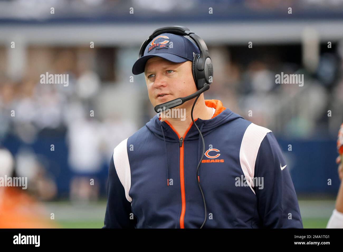 Chicago Bears offensive coordinator Luke Getsy on the sideline during ...