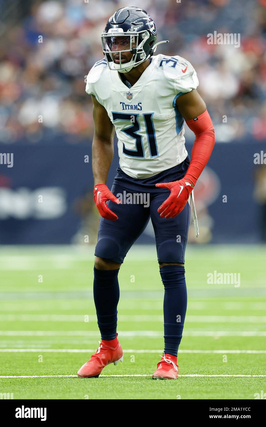 Tennessee Titans defensive back Kevin Byard (31) lines up for the snap ...