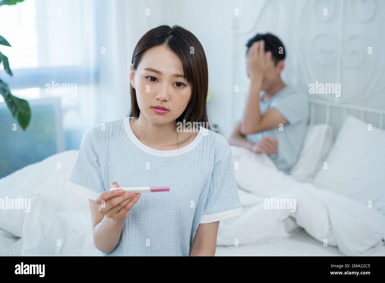 Two pregnant angry hi-res stock photography and images - Alamy