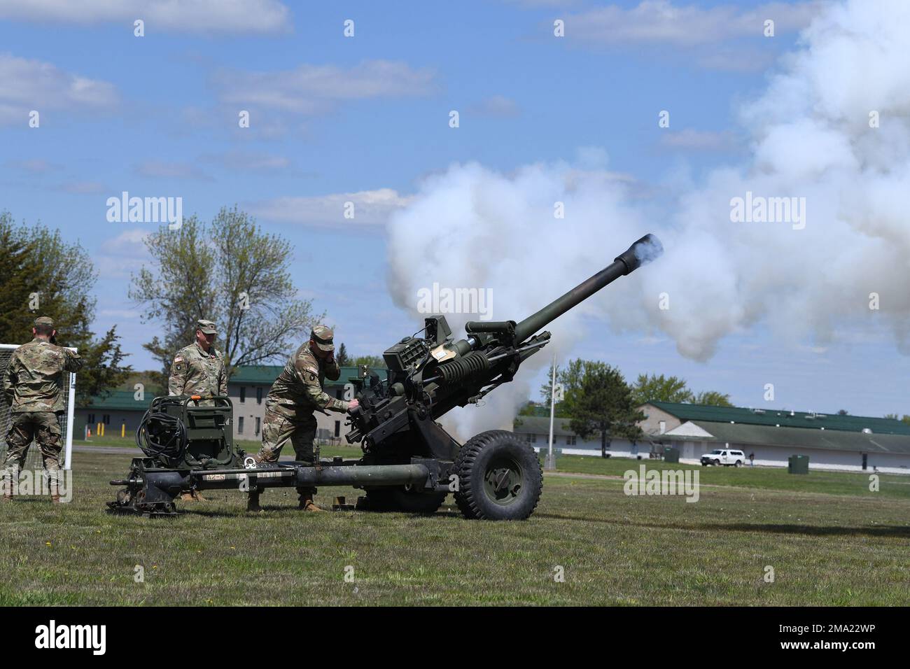 Artillery Soldiers of the Iowa National Guard’s 1st Batl. – 194ths ...