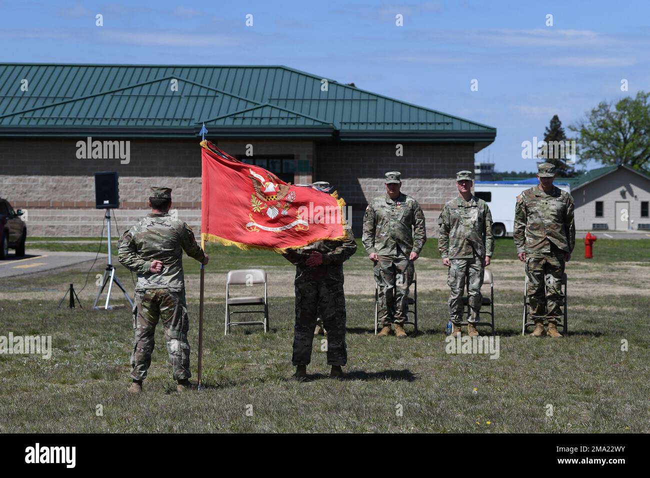 Artillery Soldiers of the Iowa National Guard’s 1st Batl. – 194ths ...