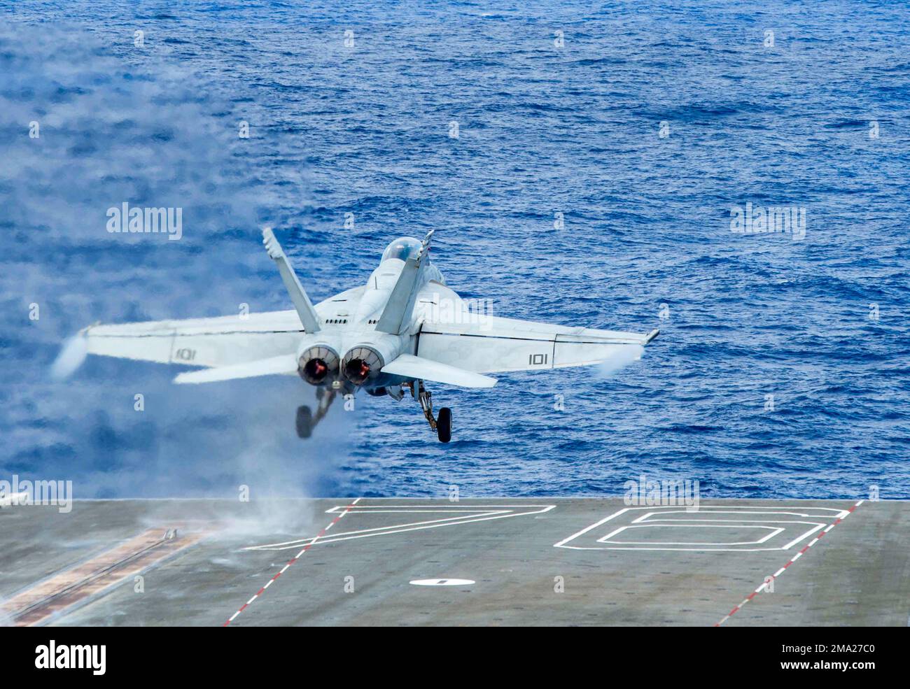 220523-N-JO823-1056 PACIFIC OCEAN (May 23, 2022) An F/A-18F Super ...