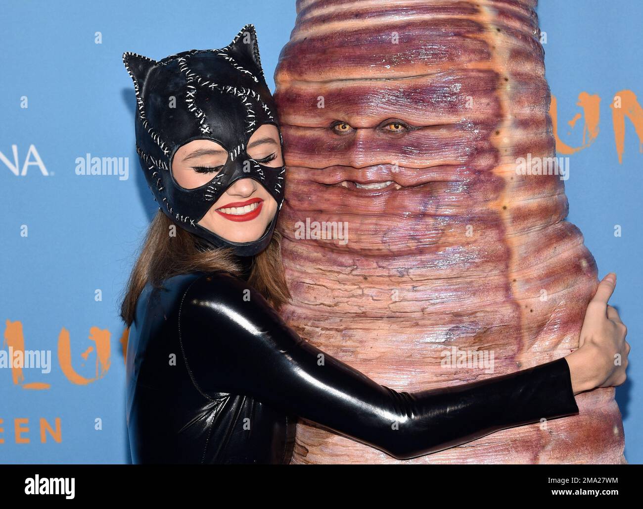Heidi Klum, right, poses with daughter Leni Klum at her 21st annual ...