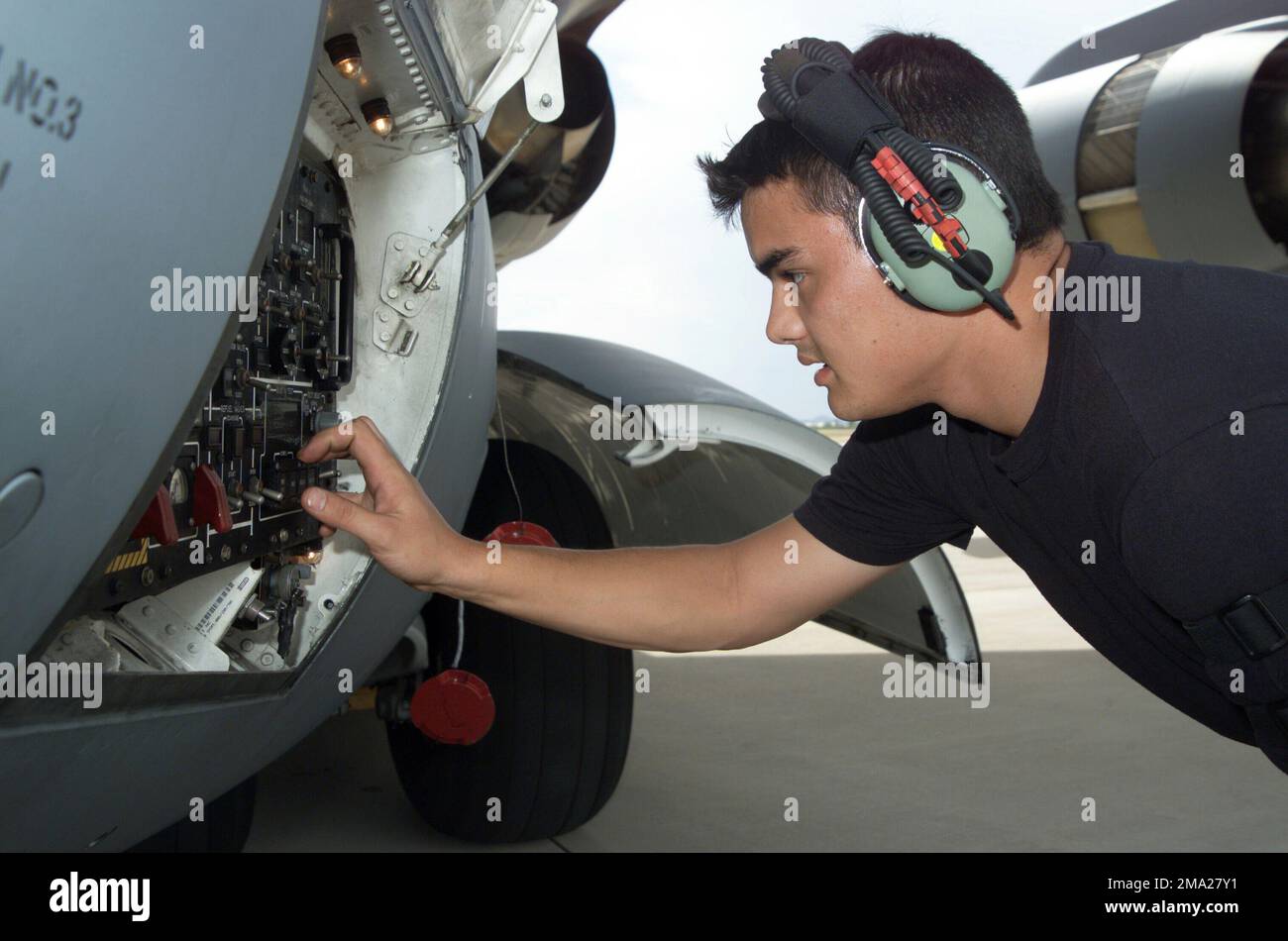 040813-F-3208M-274. US Air Force (USAF) Senior Airman (SRA) Jeff Smith ...
