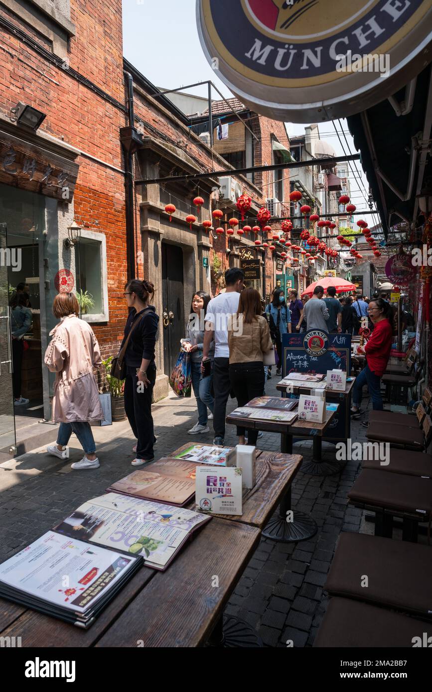 Shanghai inside tianzifang Stock Photo - Alamy