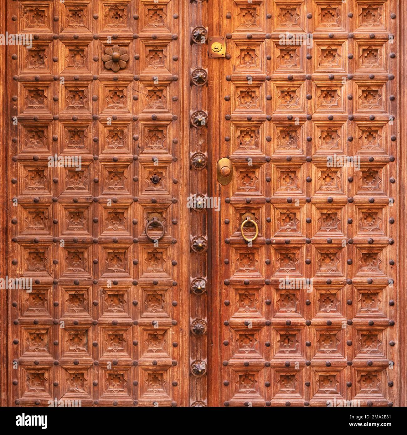 Typical arab door hi-res stock photography and images - Alamy