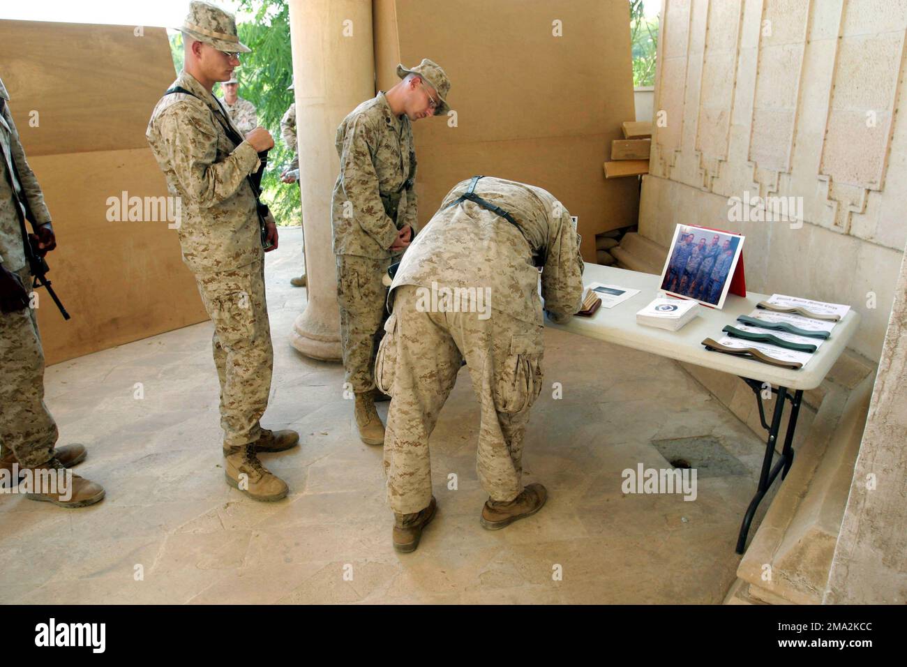 Fob blue diamond hi-res stock photography and images - Alamy