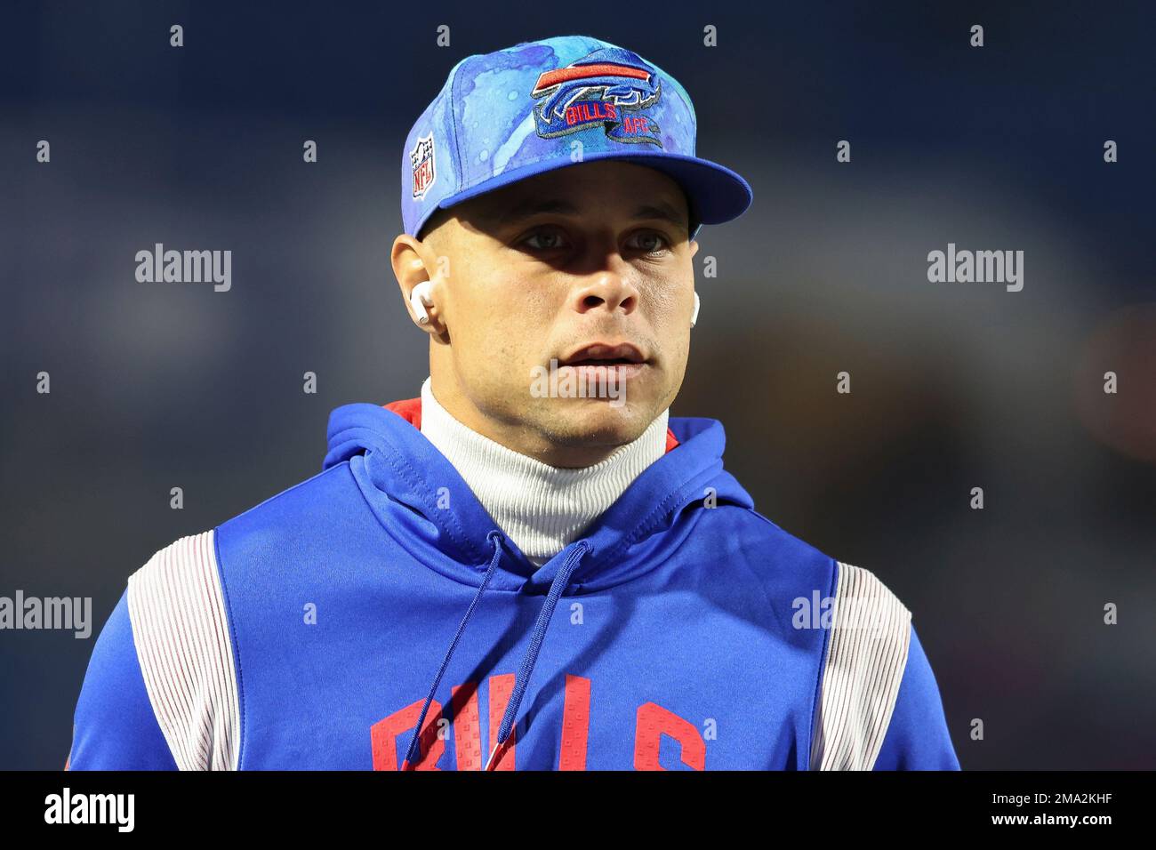 Buffalo Bills safety Jordan Poyer (21) warms up prior to an NFL ...