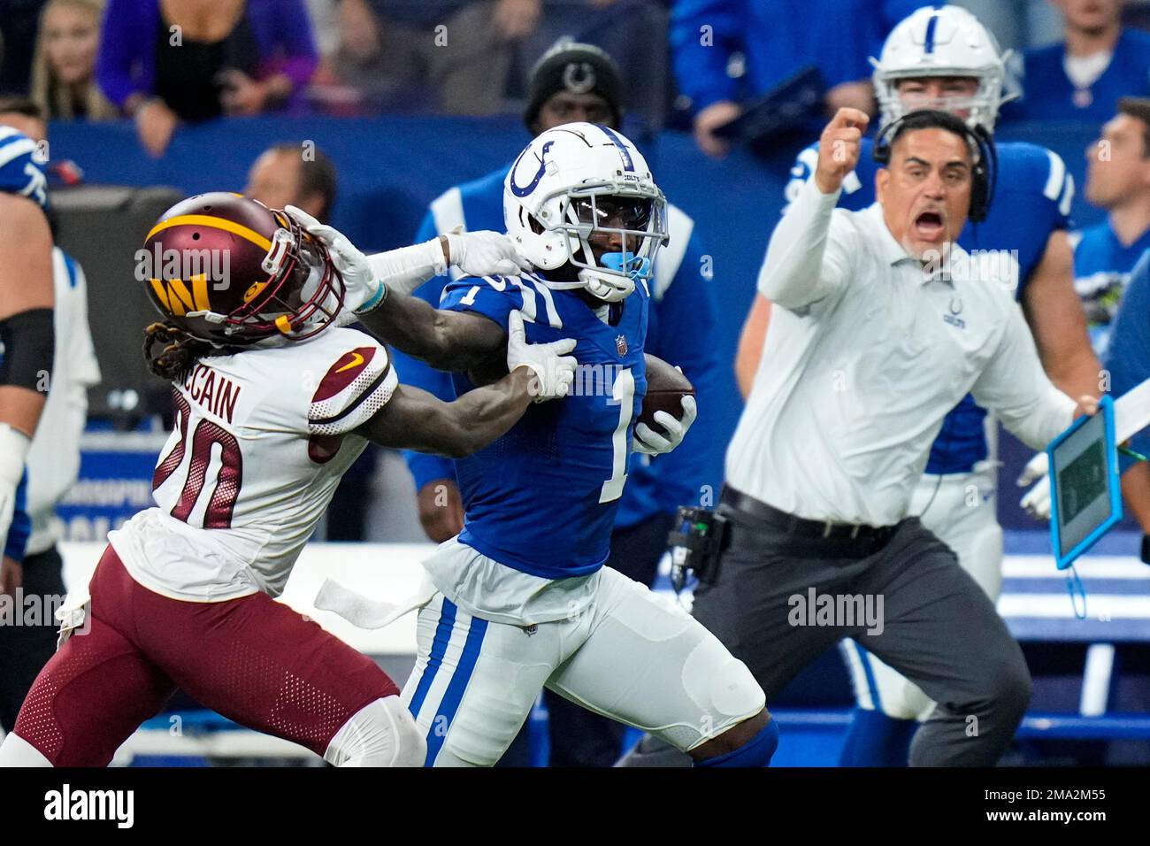 Indianapolis Colts wide receiver Parris Campbell (1) pushes off ...