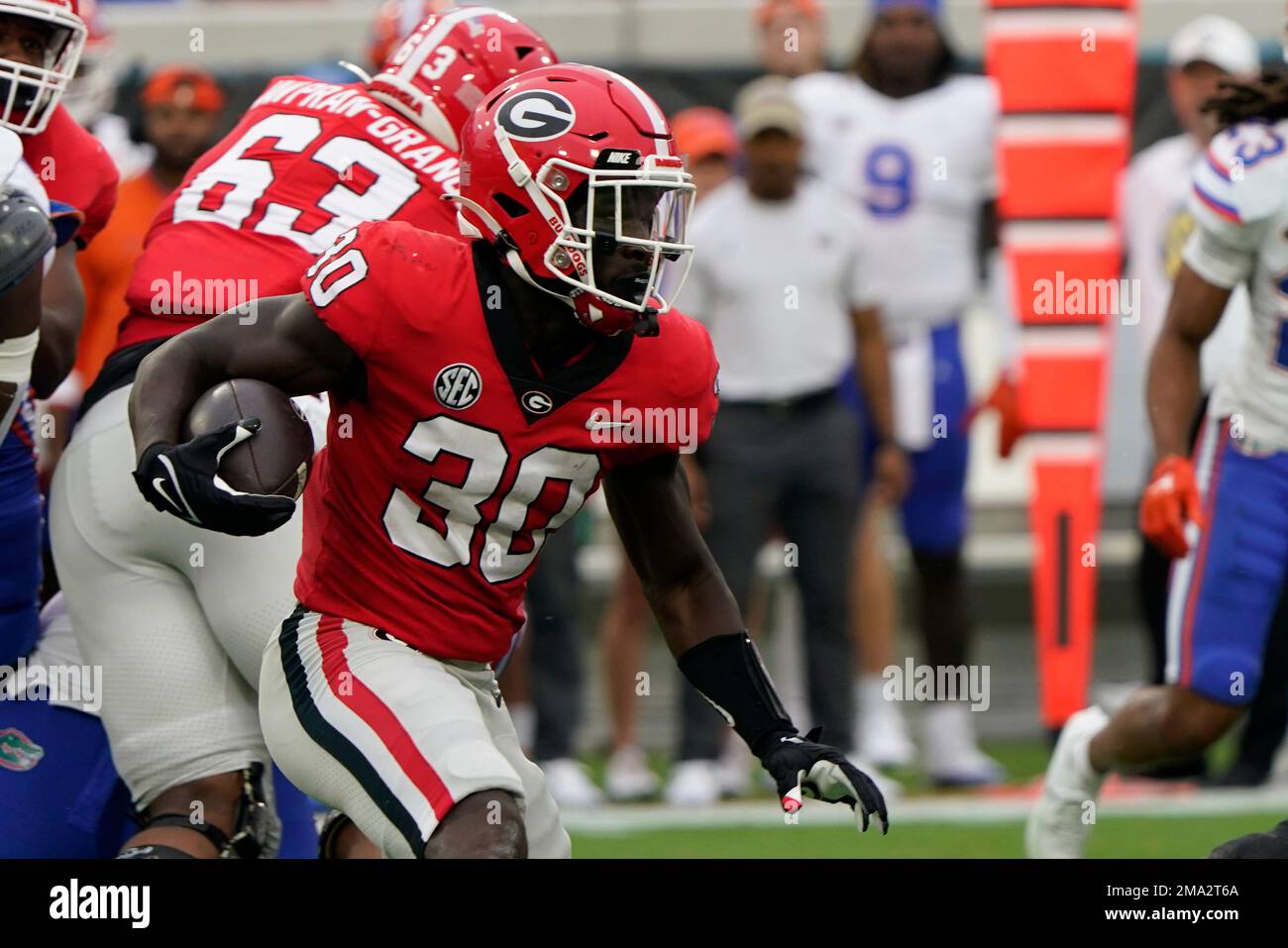 Georgia running back Daijun Edwards (30) gains yardage against Florida ...