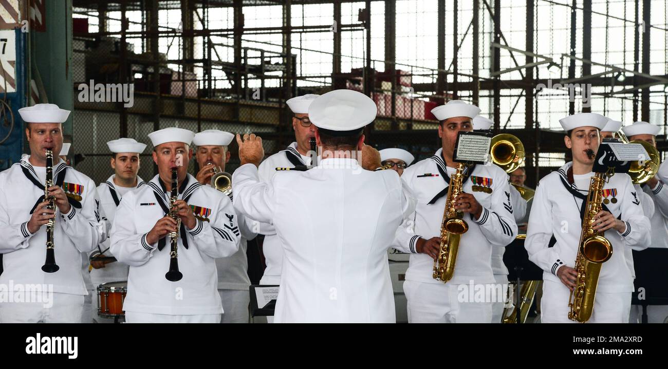SAN DIEGO (May 23, 2022) Lt. Cmdr. Bruce Mansfield leads Musicians of ...