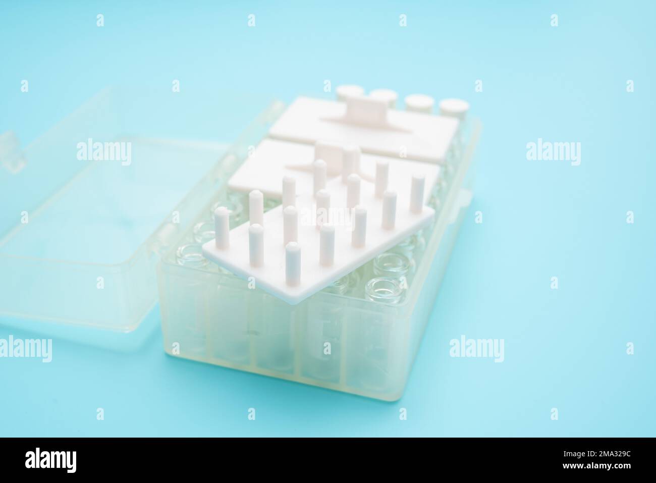 Multi-pronged test device for skin prick Allergy test Stock Photo - Alamy
