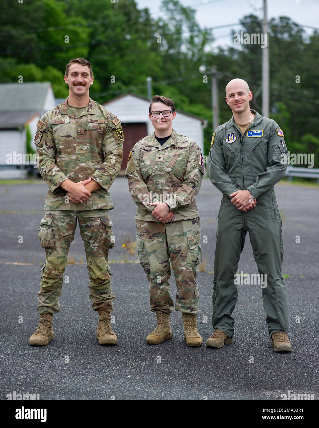 U.S. Army Spc. Rhianna Ballenger stands with U.S. Air Force Tech. Sgt ...