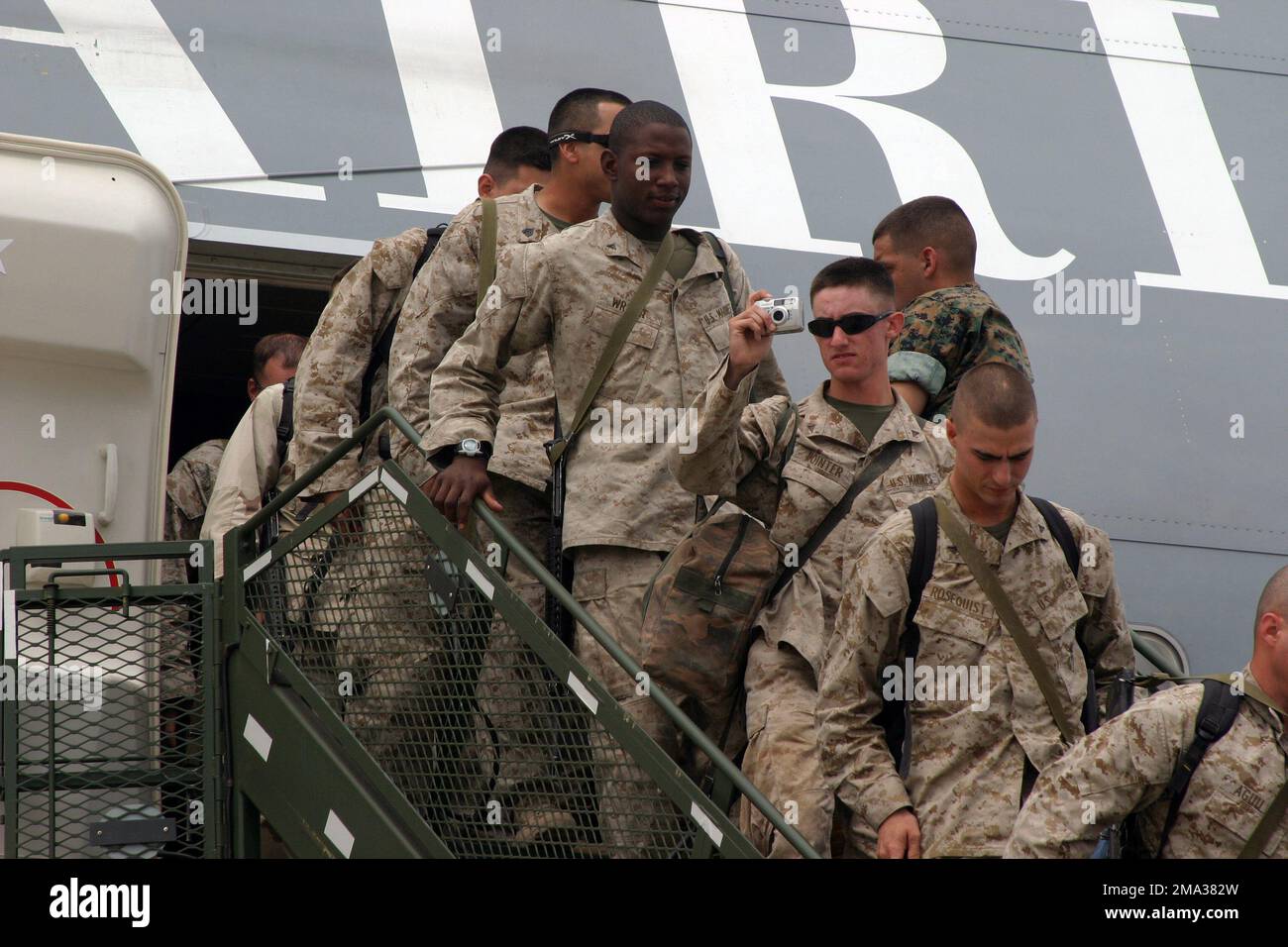 Dsn 3 hi-res stock photography and images - Alamy