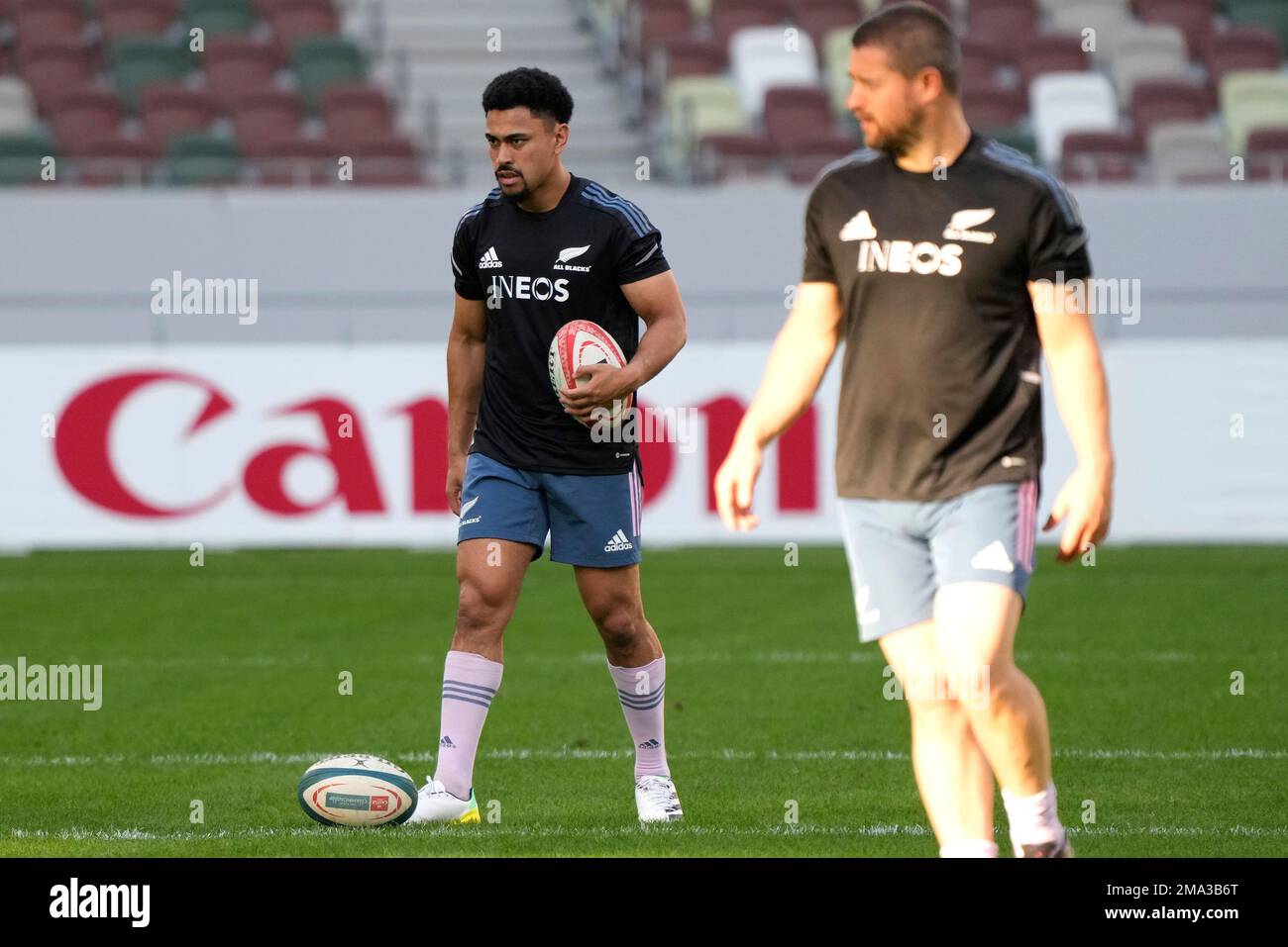 New Zealand's Stephen Perofeta, left, works out during the All Blacks ...