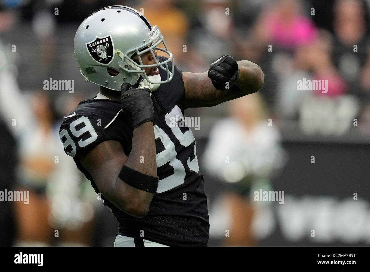 Las Vegas Raiders defensive end Clelin Ferrell (99) plays against the ...